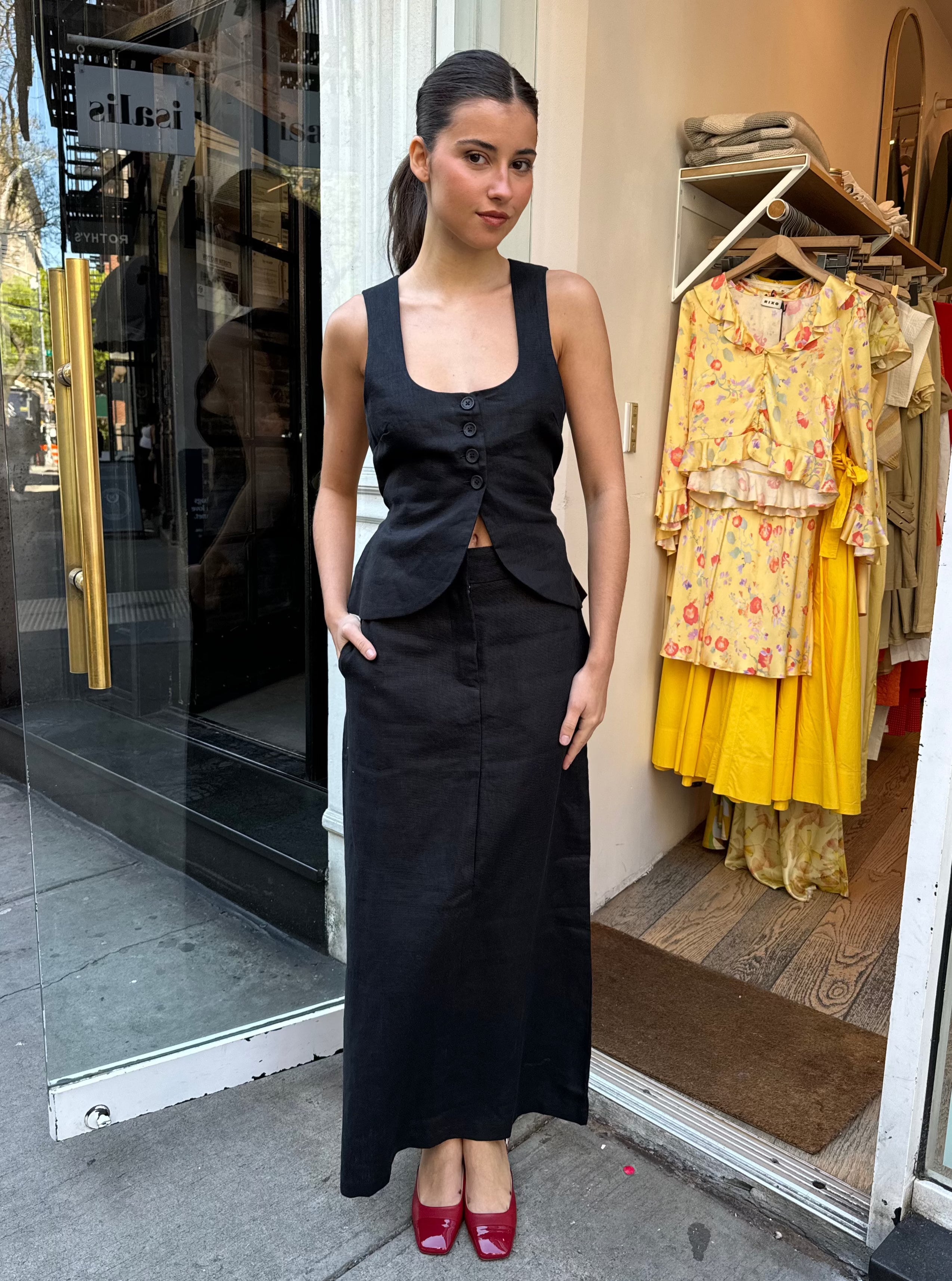 Nelli Skirt in Black – Isalis